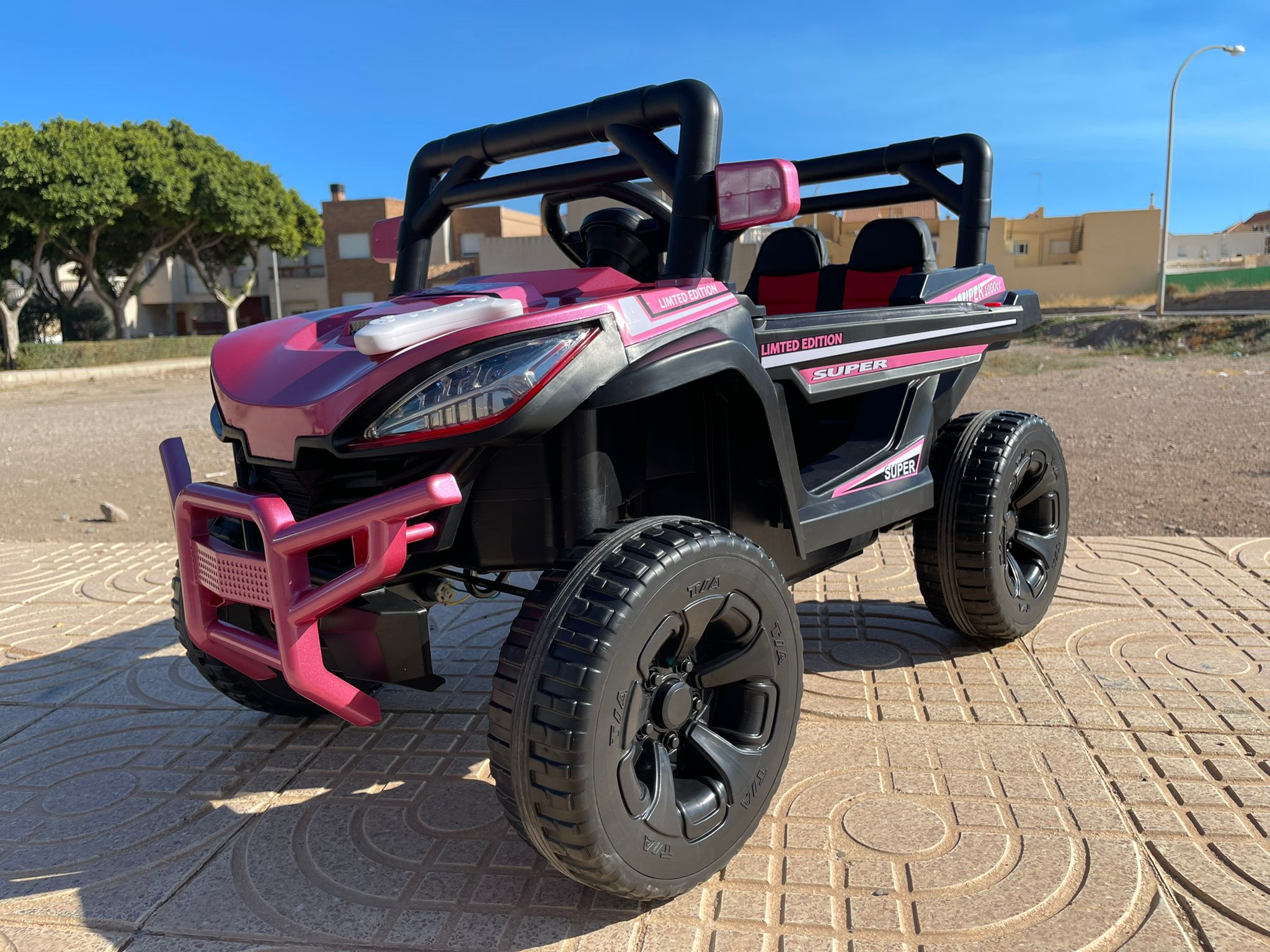 BUGGY LITTLE INDALBUGGY 12V, ROSA METÁLICO, MANDO RC, ASIENTO CUERO ...