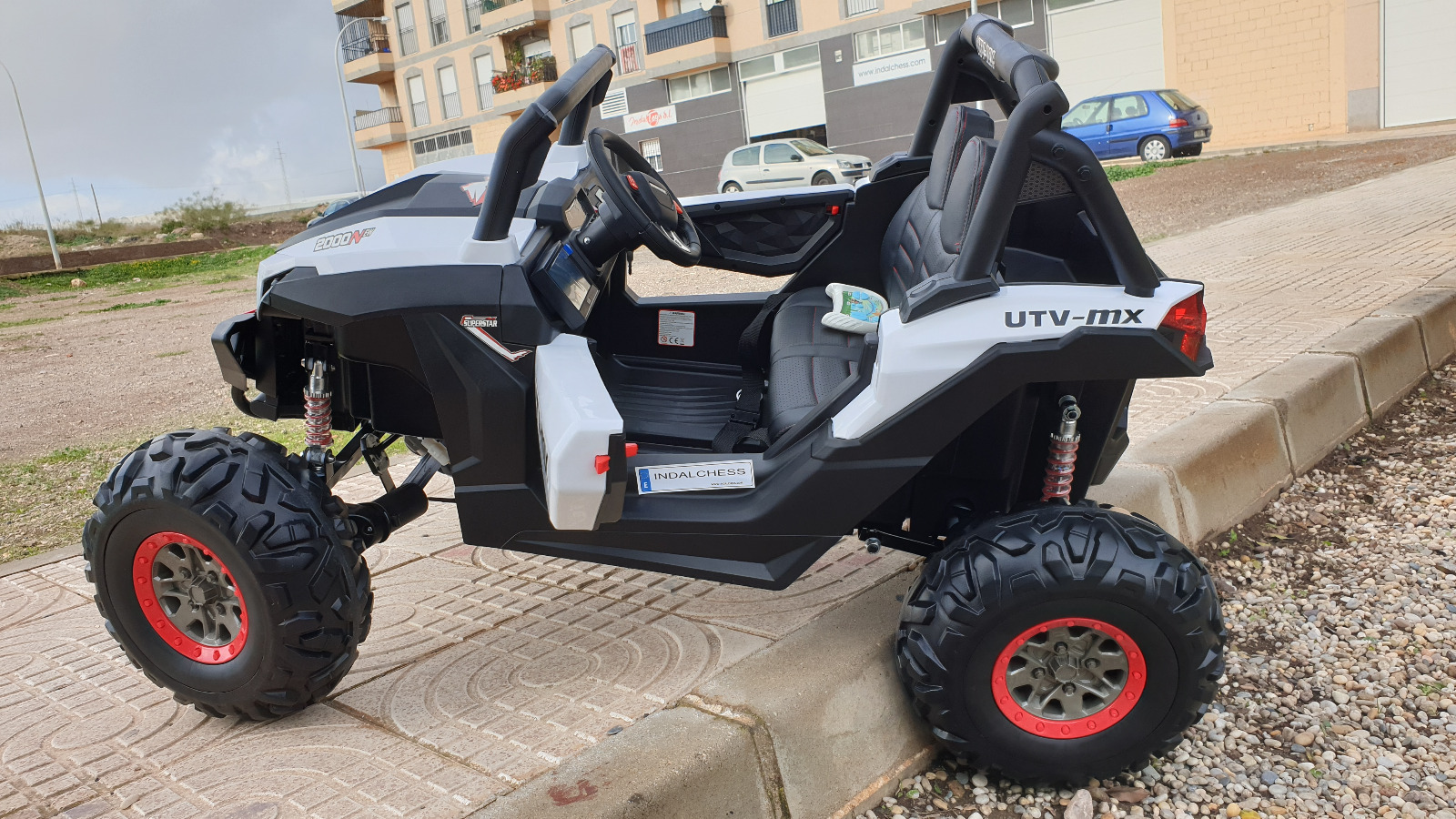 VENTA BUGGY 4 MOTORES Y 2 PLAZAS - BLANCO - PANTALLA MP4!! LEXMX3291 ...