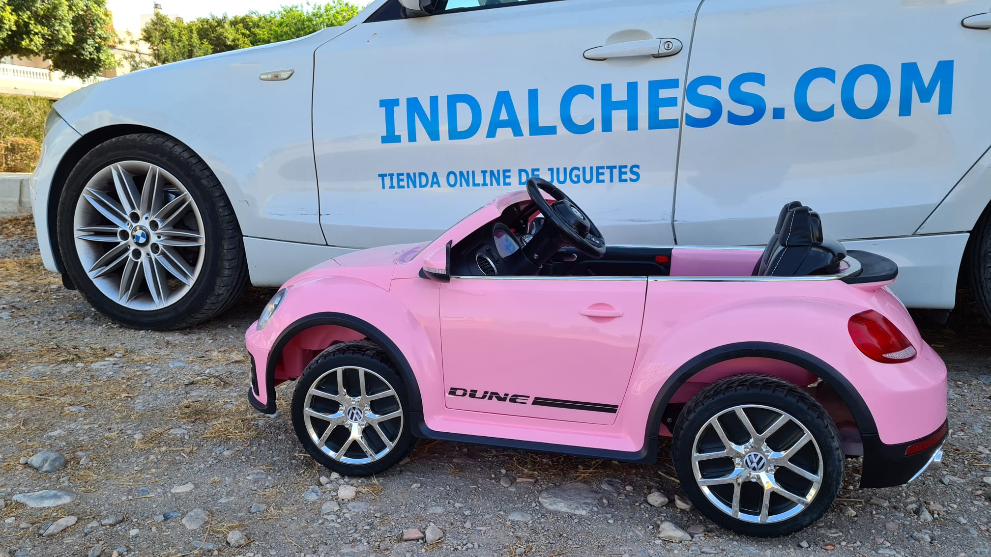 VENTA Escarabajo Volkswagen Beetle 12v rosa, Coches eléctricos y motos ...