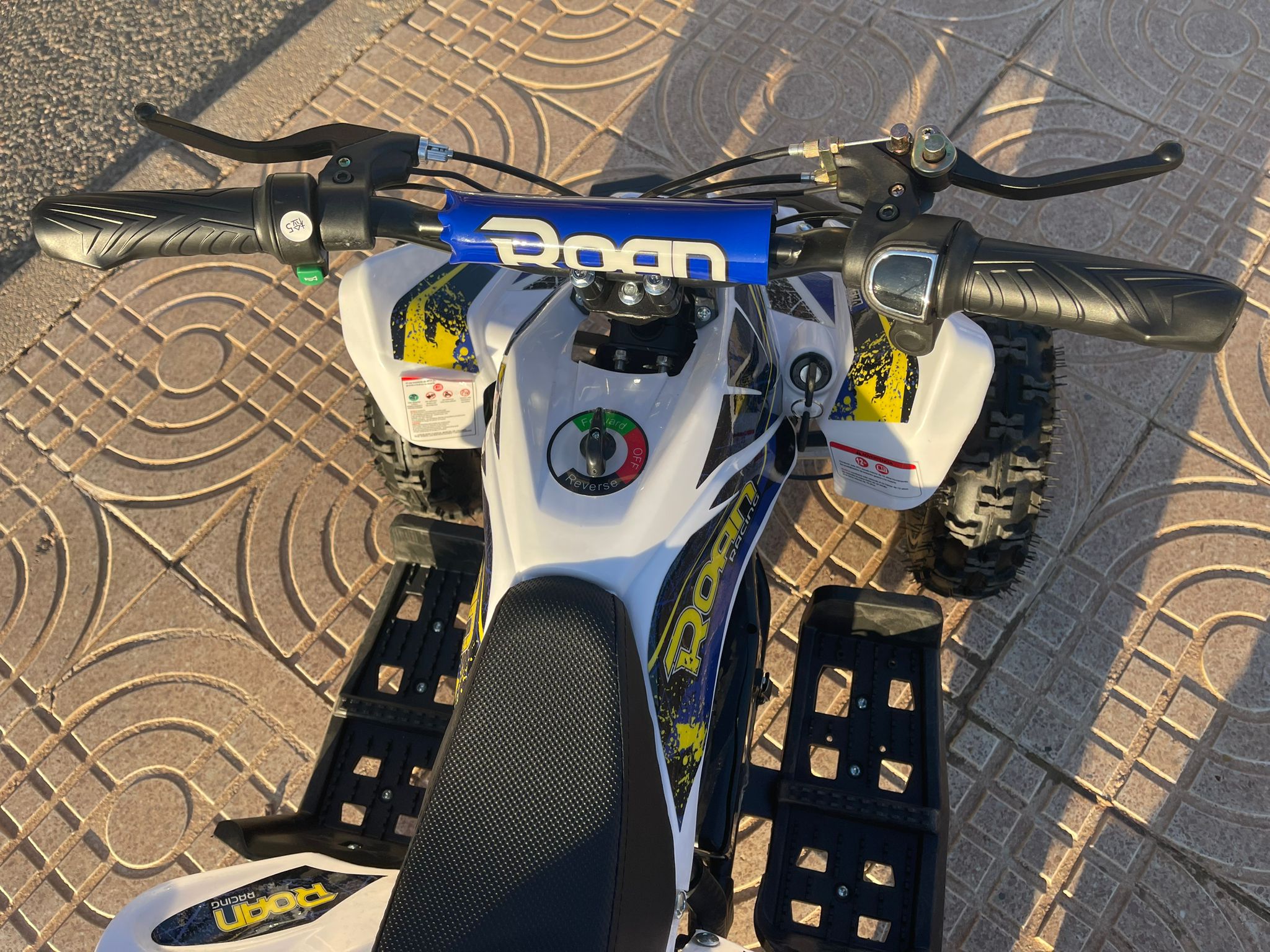 Mini quad 800W Pantera. Llanta de 6 pulgadas y 3 velocidades, Coches ...