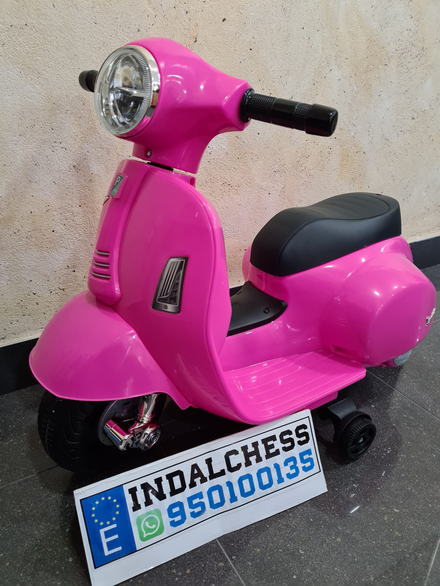 MINI-VESPA 6V ROSA GTS 300, DE 1 A 3 AÑOS - LE5347, Coches eléctricos y ...