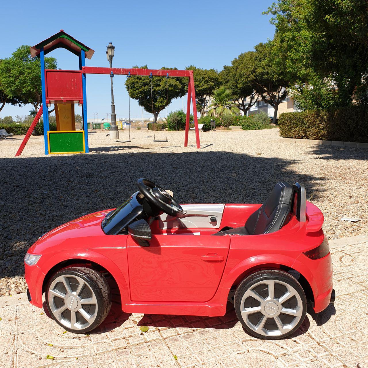 AUDI TT RS 12V, ROJO, MANDO 2,4GHZ - coche eléctrico para niños ...