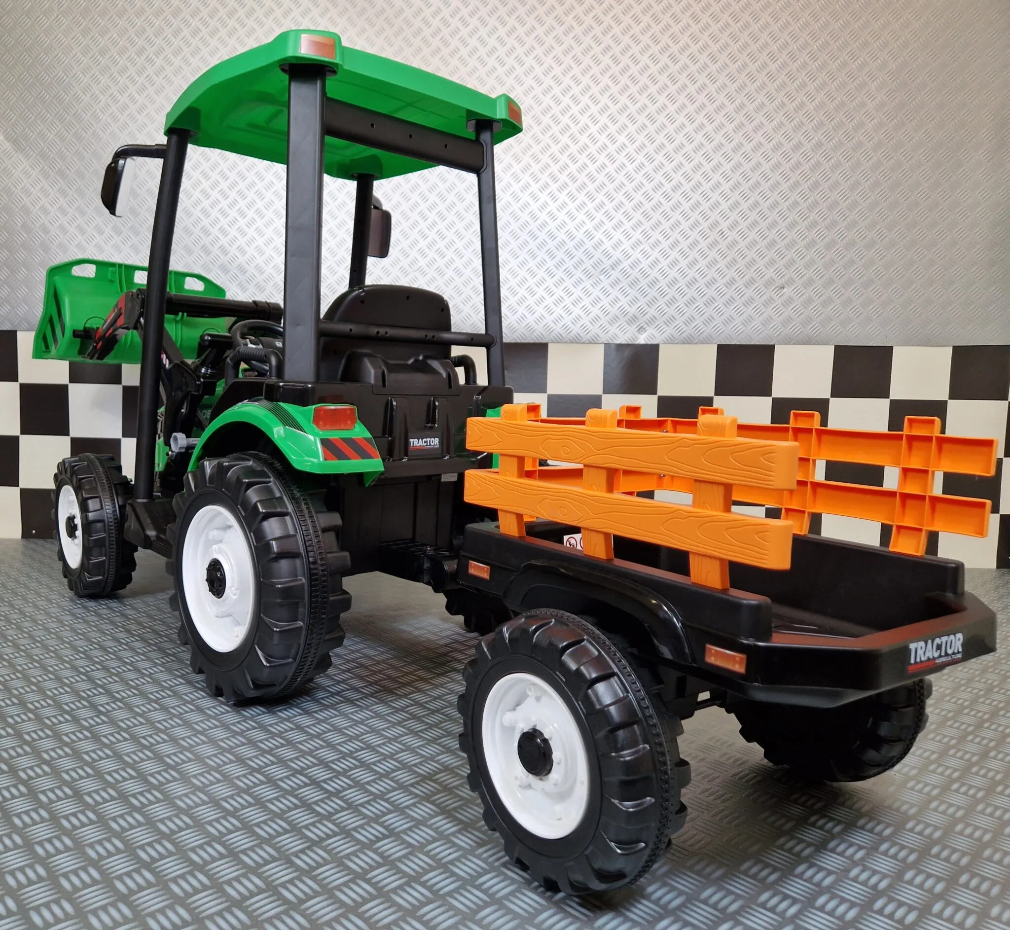 TRACTOR INFANTIL 24 VOLTIOS CON REMOLQUE, RC, VERDE - KI4 ...